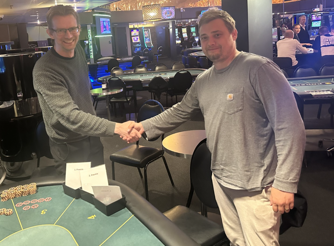 2-vejs deal: David Chilvers med vaskeægte setup og chiller til sejren ...