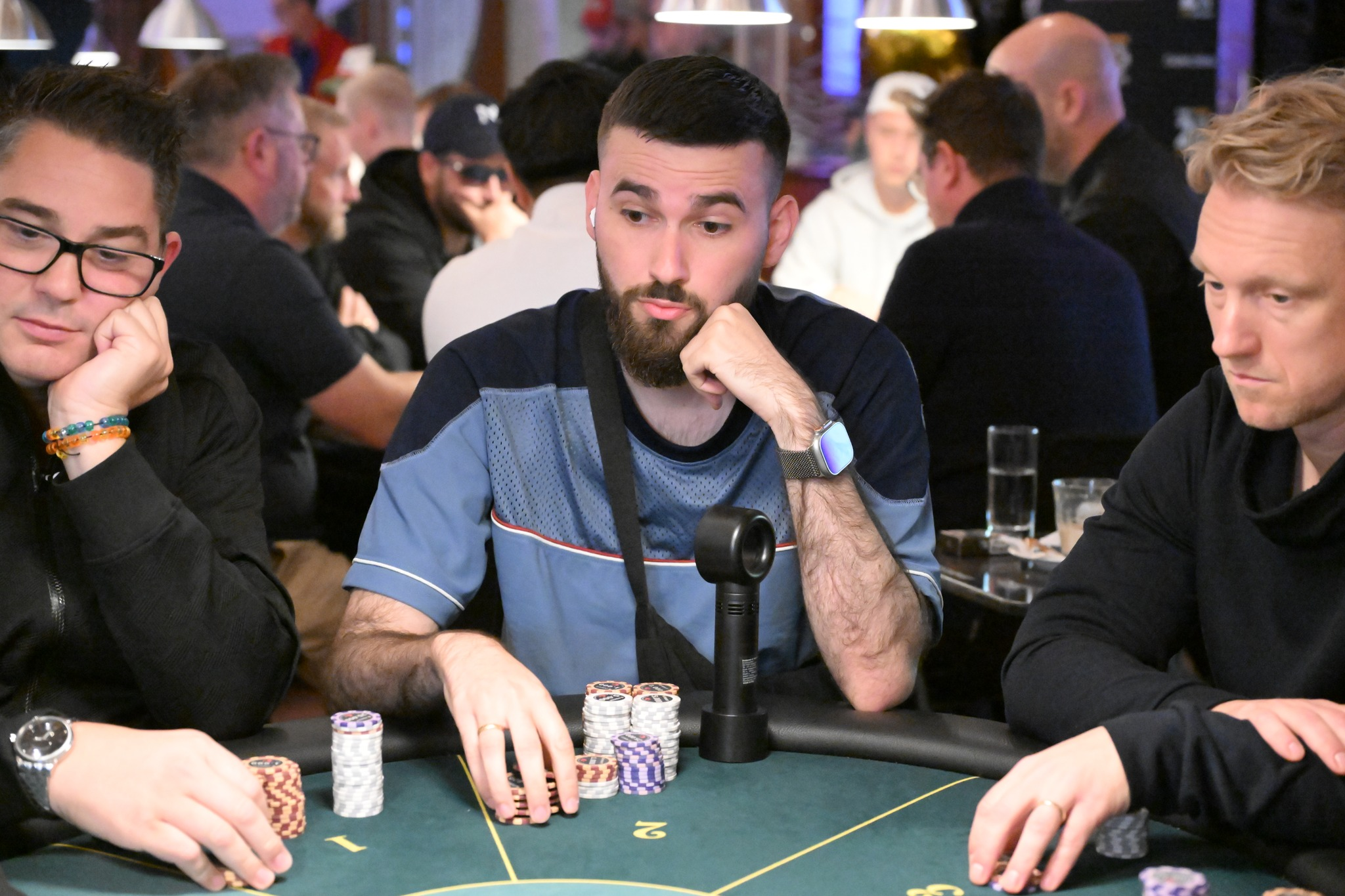 Fehim Hajdari videre til dag 3 ved EPT Malta 2025 - Dansk Poker